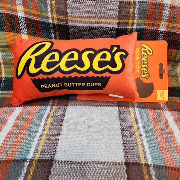 Reeses | Dog | Set Of 3 Candy Squeaking Dog Toys Reeses And Hersheys ...